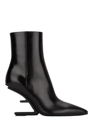 Fendi Leather Ankle Boots - Black