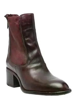 LEMARGO Rear-zip Leather Ankle Boots - Red