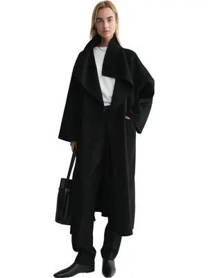 TOTEME Signature Wool Cashmere Coat - Black
