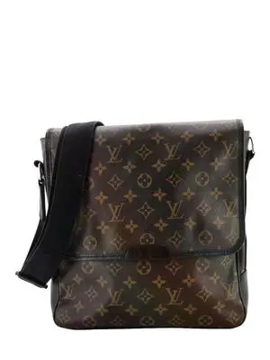 LOUIS VUITTON Monogram Canvas Mm Messenger Bag - Black
