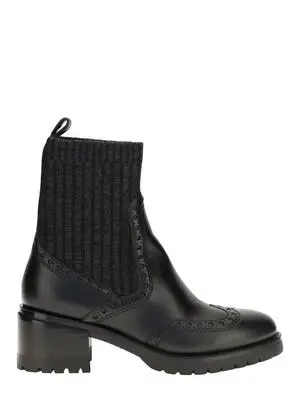 Santoni Chelsea Boots In Calfskin Leather With Ribbed Sock And Lug Sole - Black