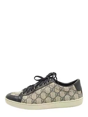 Gucci Gg Supreme Canvas Lace-up Sneakers - Neutrals