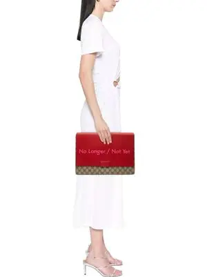 Gucci Gg Supreme Clutch Bag - Neutrals