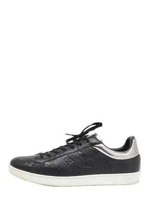 LOUIS VUITTON Resort Monogram-pattern Sneakers - Black
