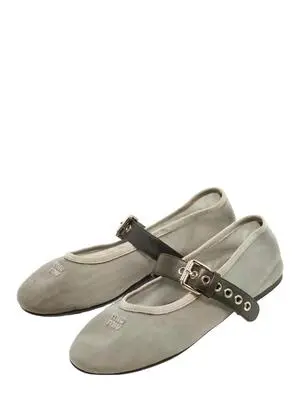 Miu Miu Mary Jane Ballet Flats With Embroidered Logo - Grey