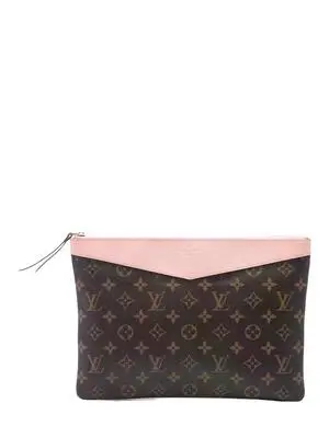 LOUIS VUITTON Monogram Daily Pouch Clutch Bag - Brown