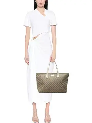 Gucci Gg Supreme Tote Bag - Neutrals