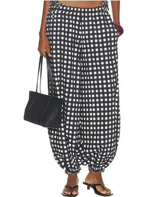 WeWoreWhat Pull On Balloon Pant - Black