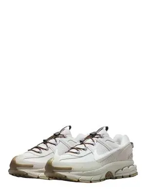 Nike Zoom Vomero Roam Sneakers - Grey