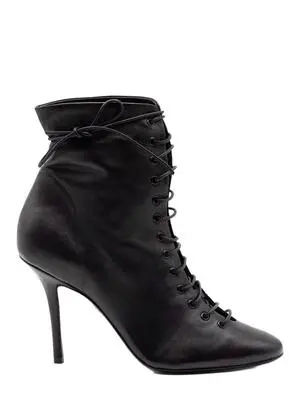 BOOTIES