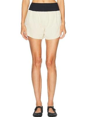 On Performance Volt Short - Hare