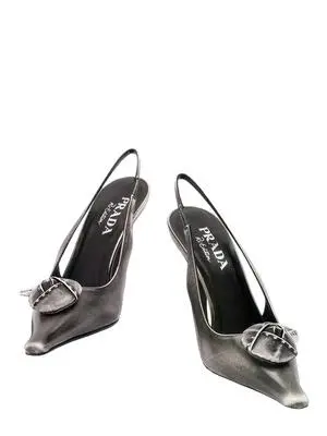 PUMPS