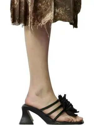 MIISTA Hara Floral-applique Multi-strap Sandals Black