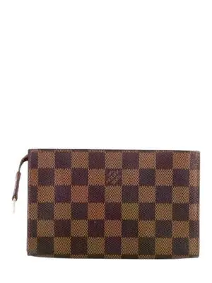 LOUIS VUITTON Marais Bucket Zip Damier Pouch