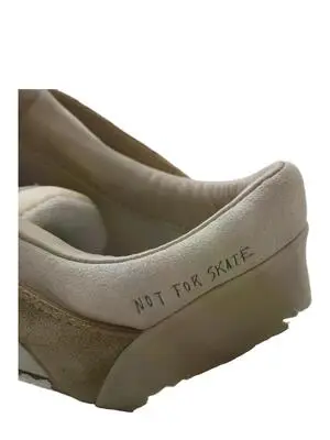 SANTHA Love Park Scoobydoo Sneakers - Neutrals