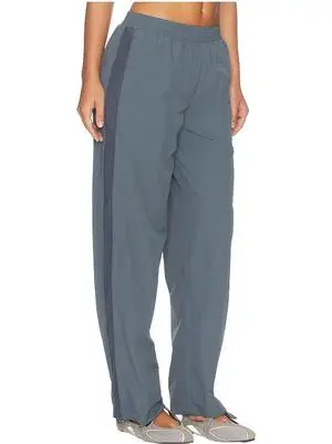 WELLBEING + BEINGWELL Jillian Pant In . Also - Grey