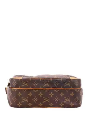 LOUIS VUITTON Nil Messenger Bag Monogram Canvas 28 Crossbody Bag