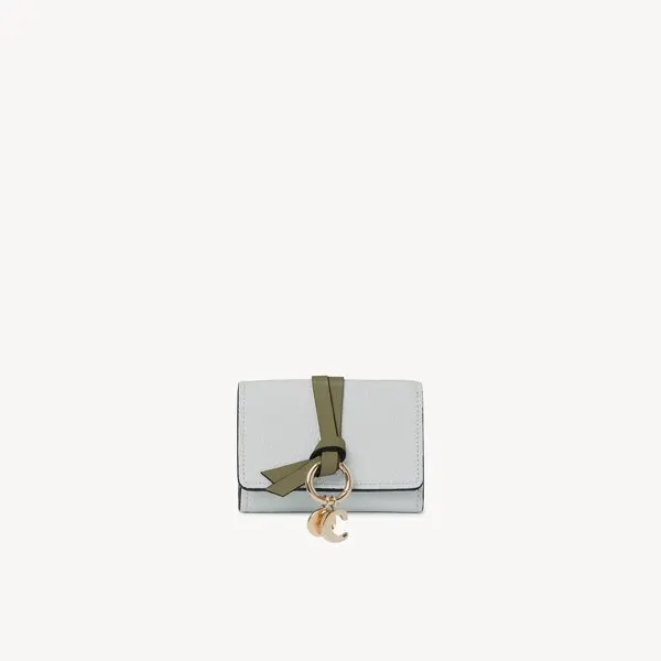 Chloé Mini Alphabet Tri-fold In Grained Leather - Aqua Grey