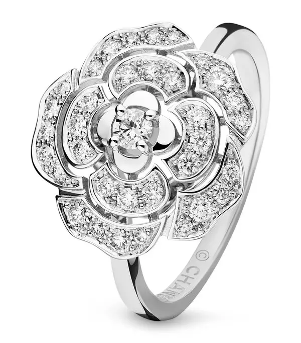 Chanel Camélia Diamond Ring In White Gold - Silver