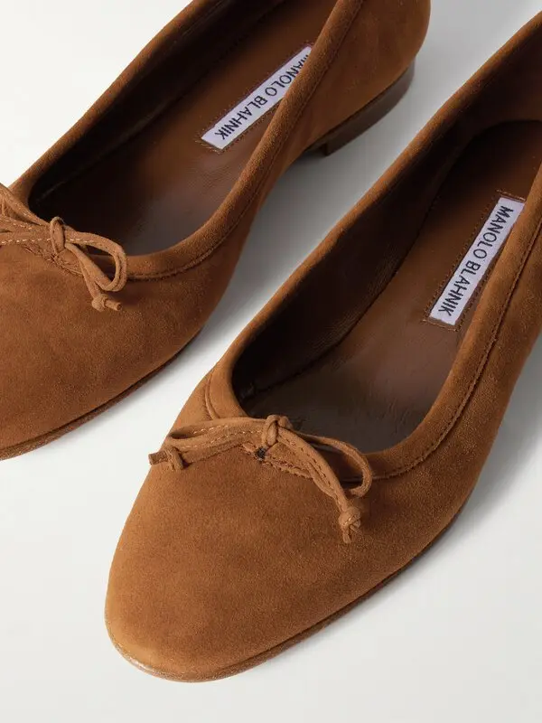 Manolo Blahnik Veralli Suede Ballet Flats With Bow Detailing - Brown