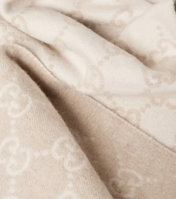 Gucci Gg Fringed Cashmere Scarf