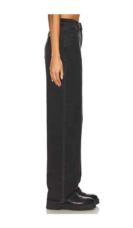 Abrand Denim Carrie Jeans In . Also
