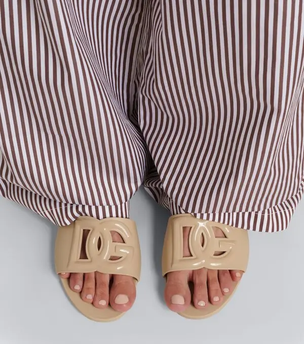 Dolce & Gabbana Dg Rubber Slides - Beige