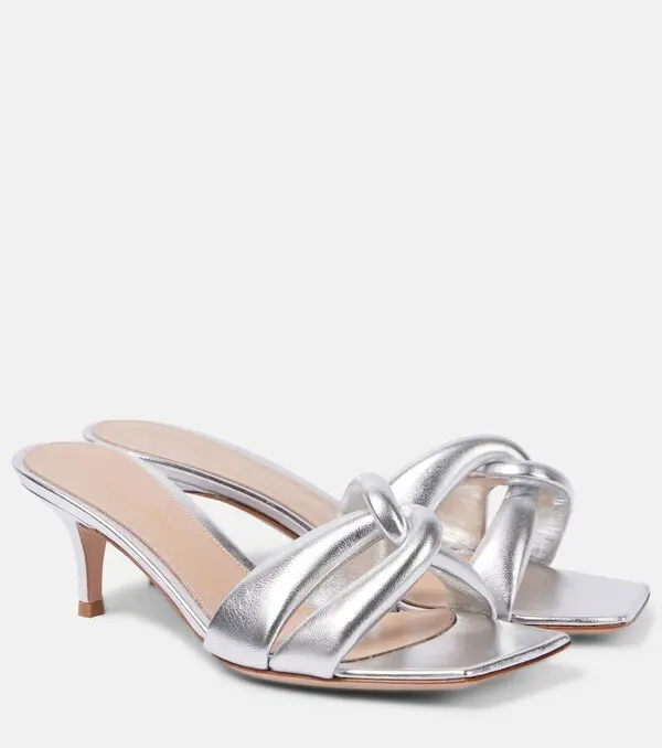 GIANVITO ROSSI Metallic Leather Mules - Silver