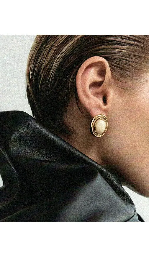 HEAVEN MAYHEM Prize Stud Earrings - Cream