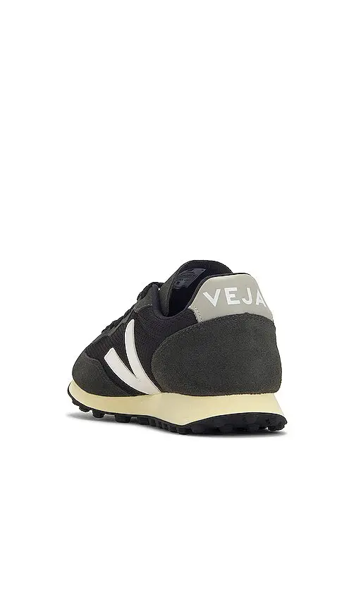 VEJA Rio Bronco Sneakers