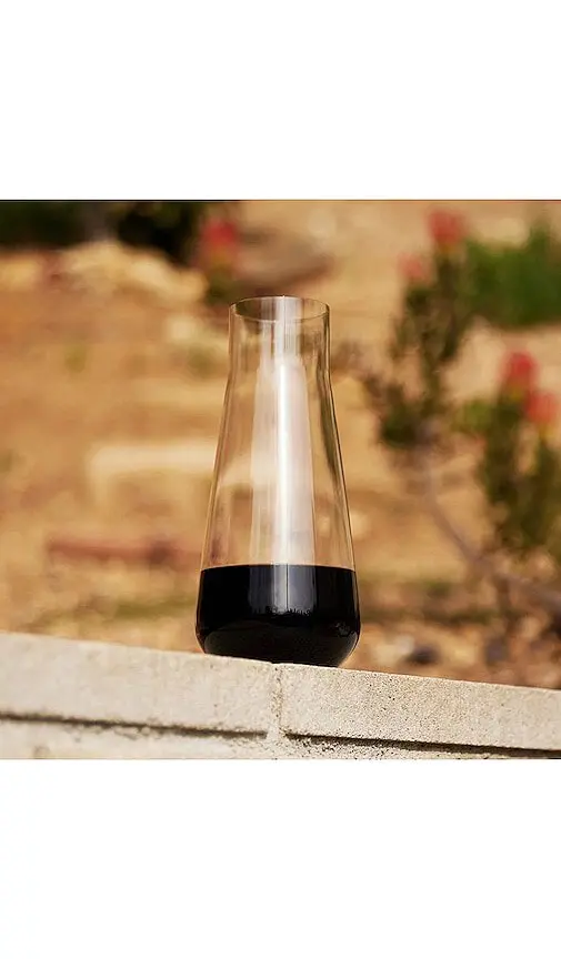 FABLE The Glass Carafe