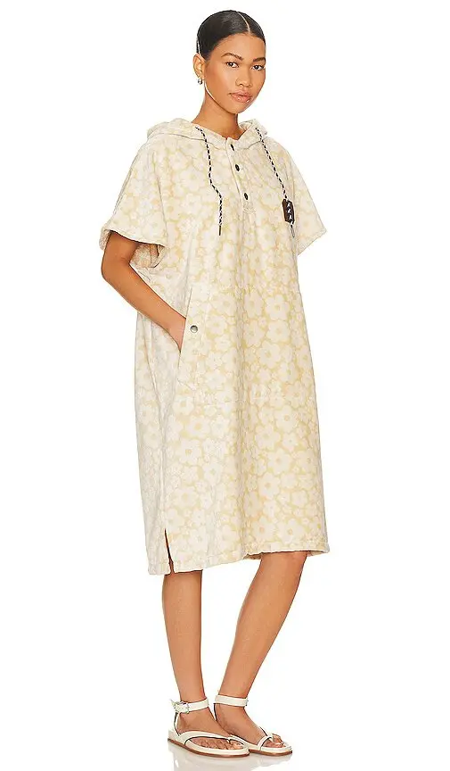 SLOWTIDE Ginny Poncho - Tan