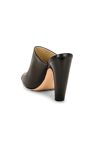 Bottega Veneta Mule Sandal In Nappa Leather