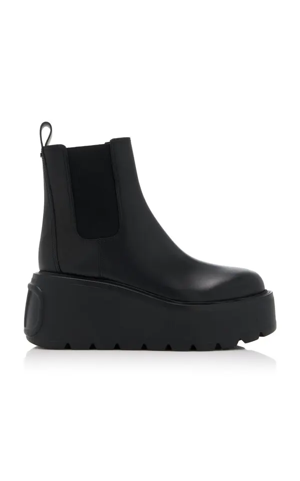 Valentino Garavani Uniqueform Leather Ankle Boots - Black