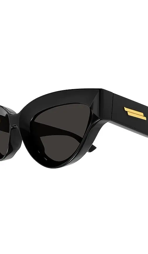 Bottega Veneta Cat Eye Sunglasses - Black