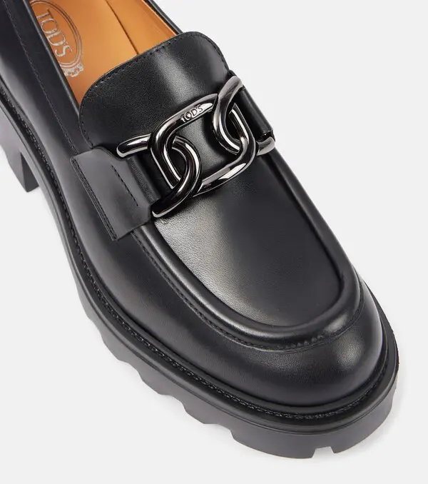 TOD'S Leather Loafer Pumps With Chain Detailing