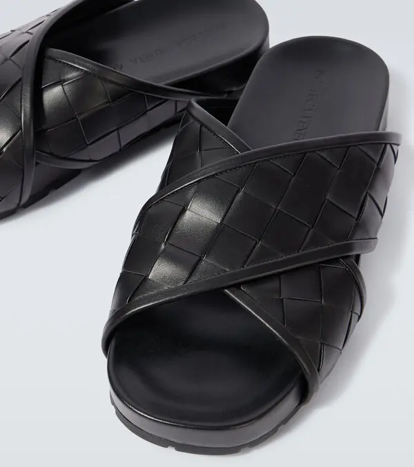 Bottega Veneta Tarik Intrecciato Leather Sandals - Black