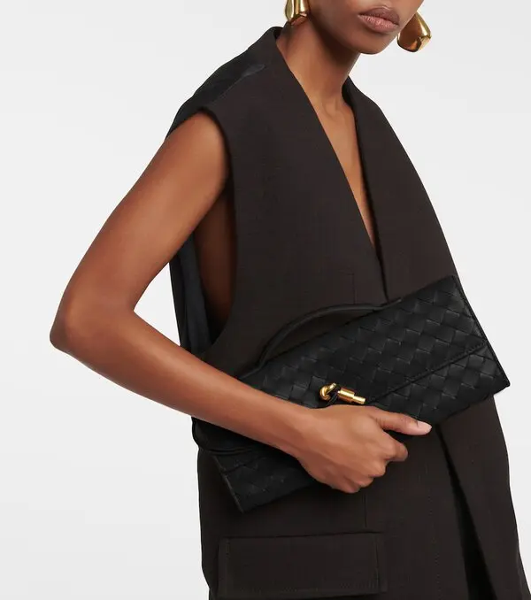 Bottega Veneta Andiamo Intrecciato Leather Clutch - Black