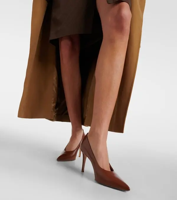 GIANVITO ROSSI Leather Pointed Toe Pumps