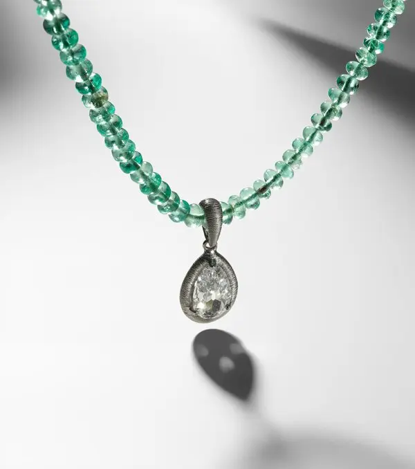 KAMYEN 18kt Gold Choker With Emeralds And Diamonds