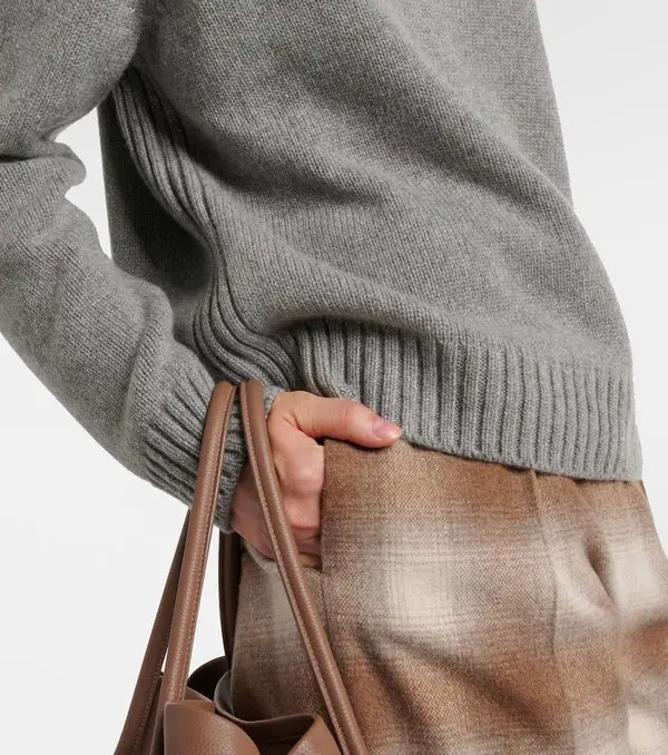 Loro Piana Parksville Cashmere Crewneck Sweater - Grey