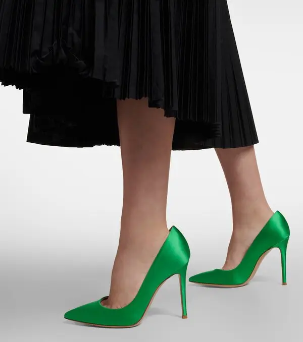 GIANVITO ROSSI Pointed Toe Satin Pumps - Green