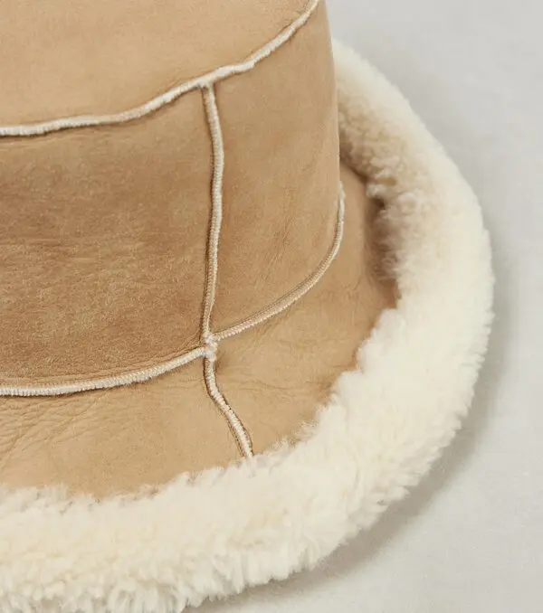 Brunello Cucinelli Reversible Shearling Bucket Hat - Brown