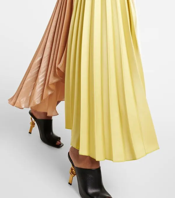 Victoria Beckham Pleated Maxi Dress In Ivory