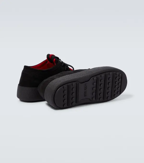 Moon Boot Low Suede Lace-up Sneakers - Black