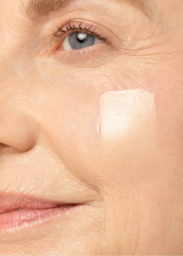 CHANTECAILLE Just Skin Tinted Moisturizer Spf15 - Bliss