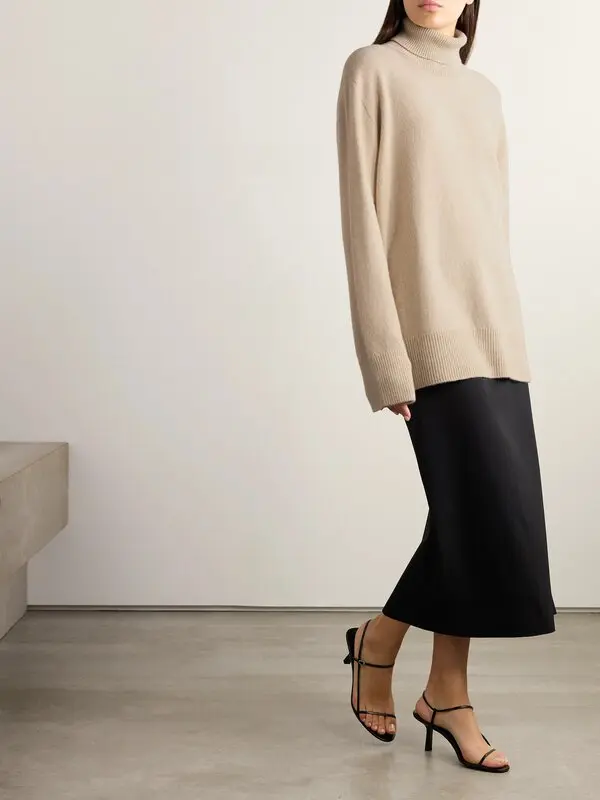 THE ROW Oversized Wool And Cashmere-blend Turtleneck Sweater