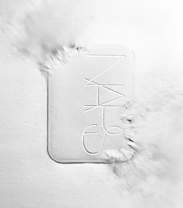 NARS Light Reflecting Pressed Setting Powder - Neutral