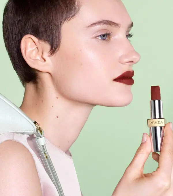 PRADA BEAUTY Prada Monochrome Hyper Matte Lipstick - Red