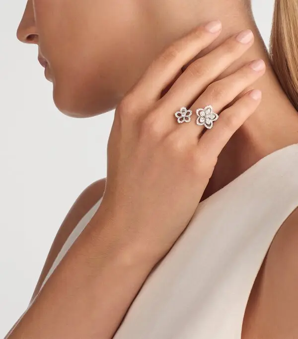 Graff Wild Flower Diamond Ring